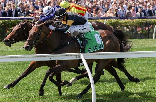 豪牝馬G2メイトリアークS、J.カー騎乗のディナイナレッジが逃げ切り | JRA-VAN World - 海外競馬情報サイト