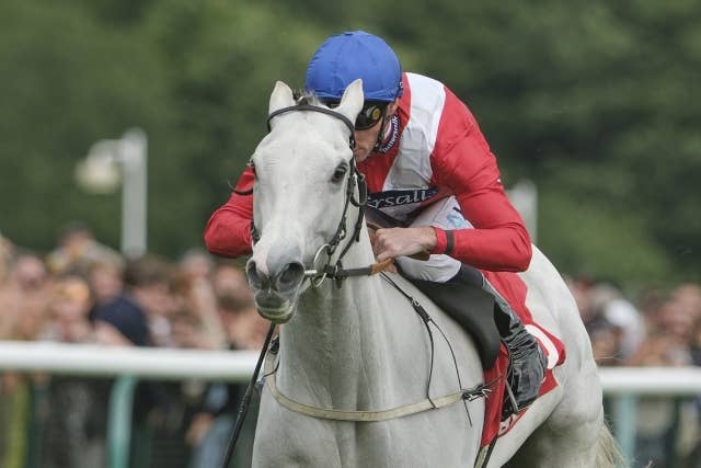 エストレンジが英G3レスターピゴットフィリーズSを圧勝、調教師は凱旋門賞を視野に | JRA-VAN World - 海外競馬情報サイト